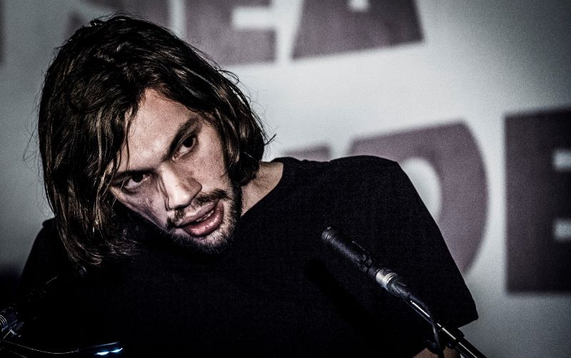 Daniël Vis » North Sea Poetry: een wilde mix van woordkunst.